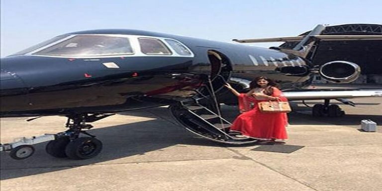 These Bollywood Stars Lives Luxurious Life And Has Their Own Private Jet