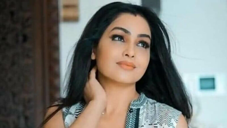 11 Unknown Facts About Shubhangi Atre Aka Angoori Bhabhi From Bhabiji ...