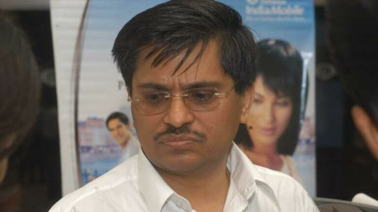 Who Is Manoj Modi? Why Mukesh Ambani Gifts Him Multi Story House Wiki ...