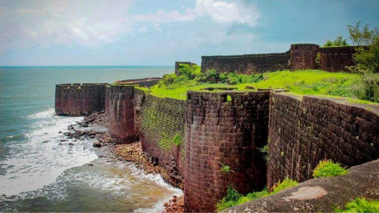 Beautiful Sea Forts In Maharashtra That You Must Visit