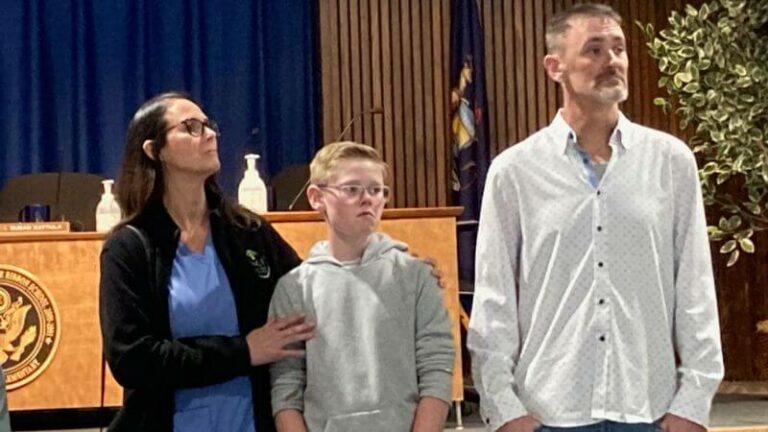 Watch Video: Dillon Reeves, A 13-Year-Old Kid Stopped The School Bus ...