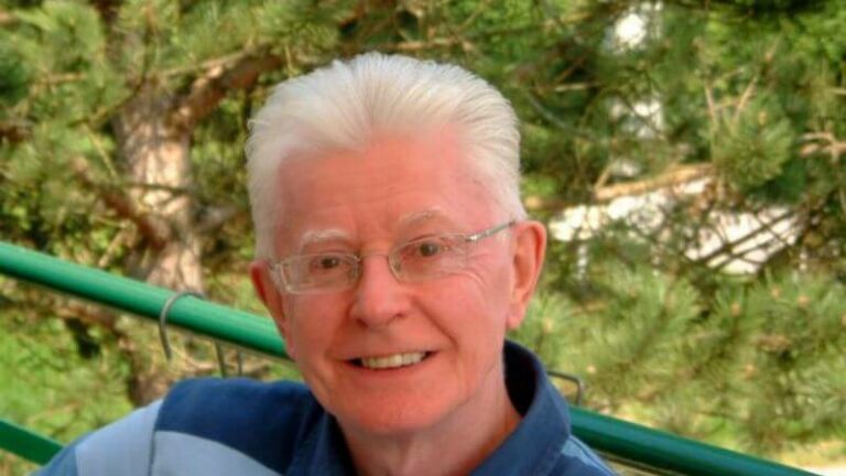 How Did George Logan Die? Actor Of Hinge And Bracket Cause Of Death ...