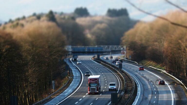 Left Hand Drive Vs Right Hand Drive: Why Indians Drive From Left While ...