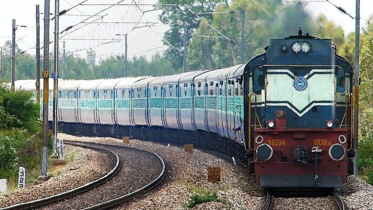 Now You Can Book General Train Tickets Online With UTS App: Here Are ...