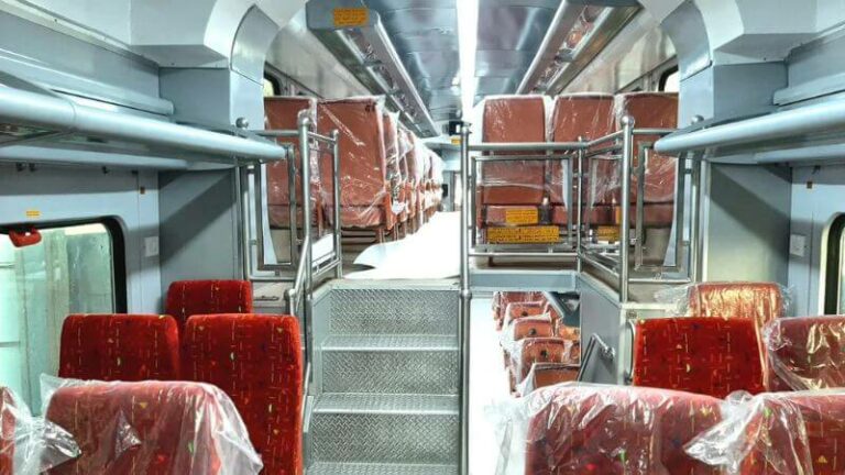 India's First Double Decker Train Ran From Mumbai Central To Surat ...