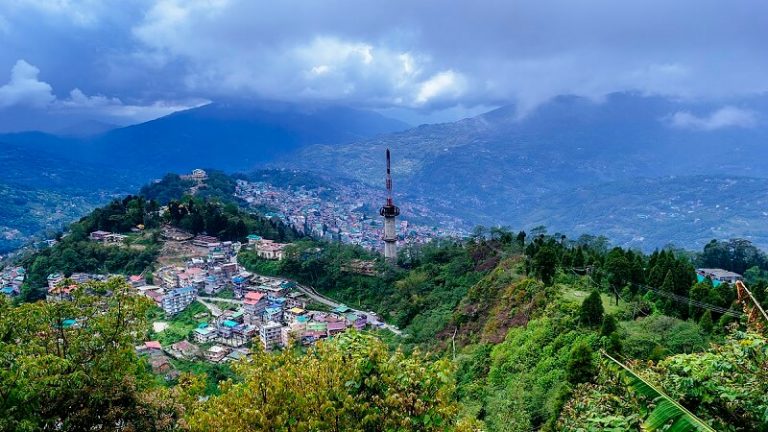 This Himalaya - Siliguri Road Trip Is Once In A Lifetime Experience
